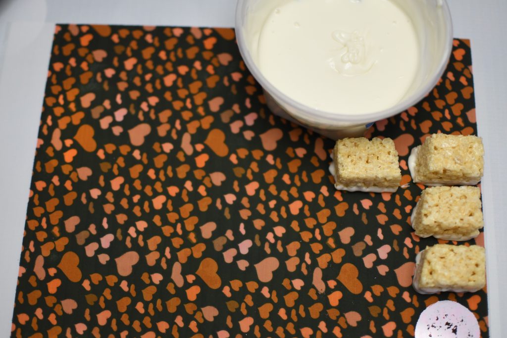 4 placed RKT - American Cake Decorating